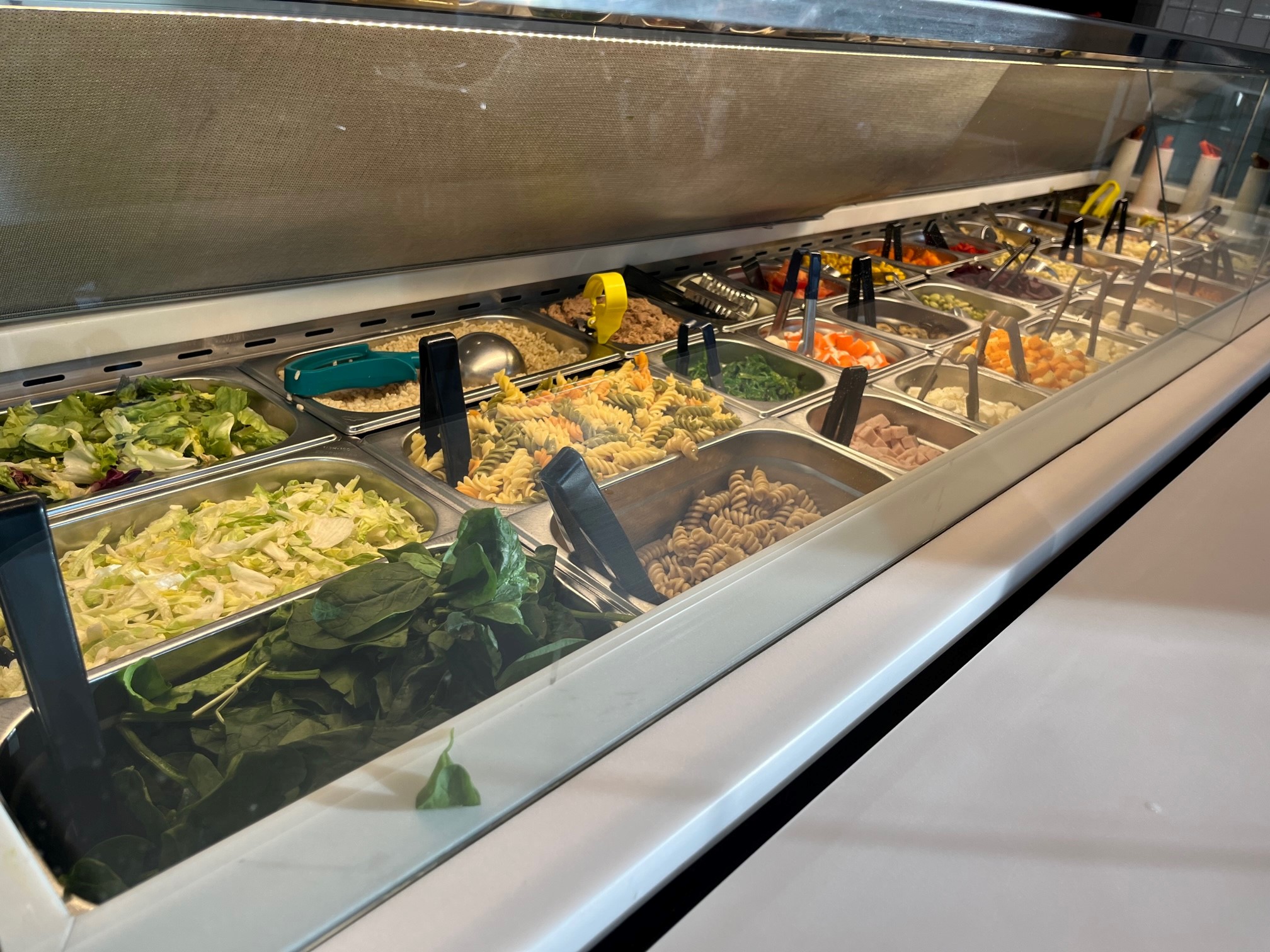 Faborit, healthy work-food por toda la capital - Molus Home